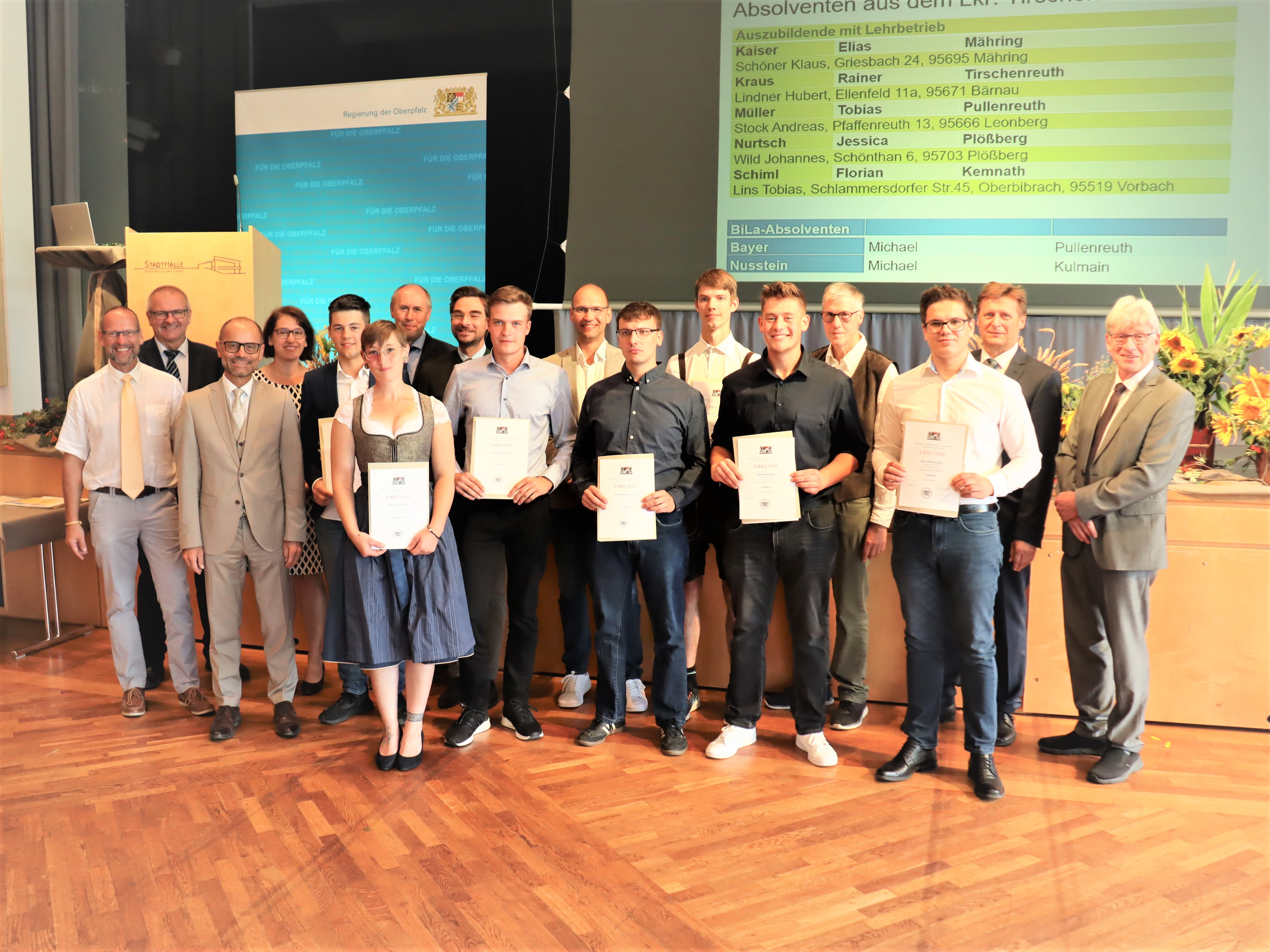 27 neue Landwirtinnen und Landwirte in der Oberpfalz - Regierung der Oberpfalz